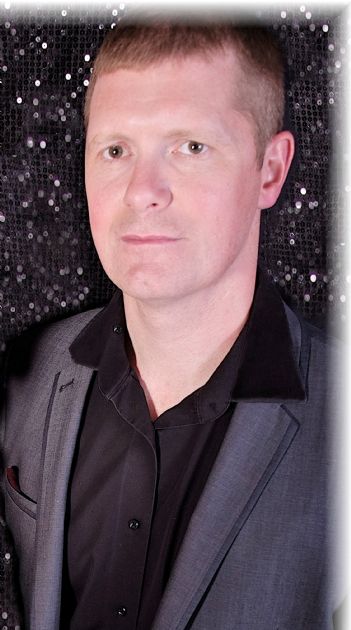 Alan Gill - Talented Singer & Musician