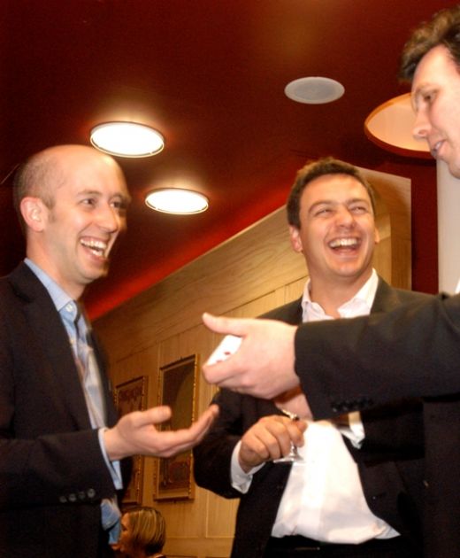 John D - Close-Up Magician - Magician Extraordinaire