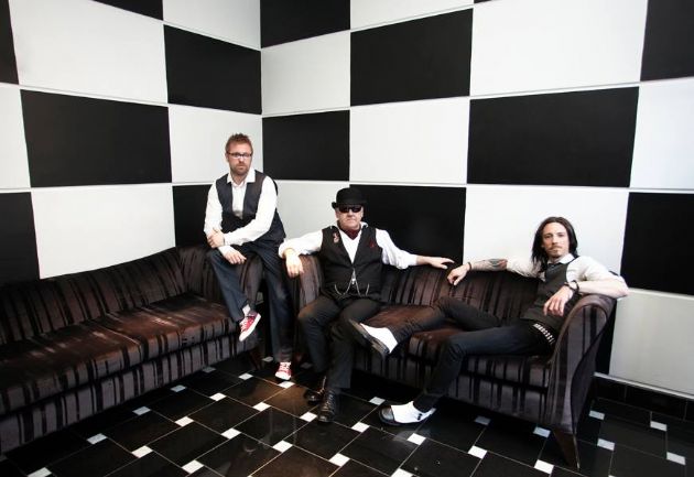 Chaser - Rock/Pop and Indie Covers Band