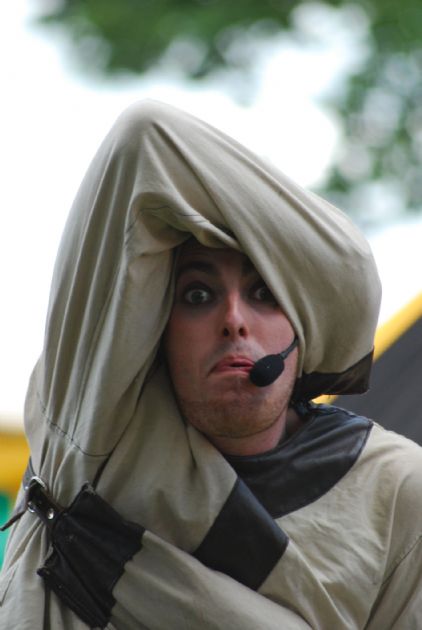 Cris Cross - Close Up Magician and Contortionist