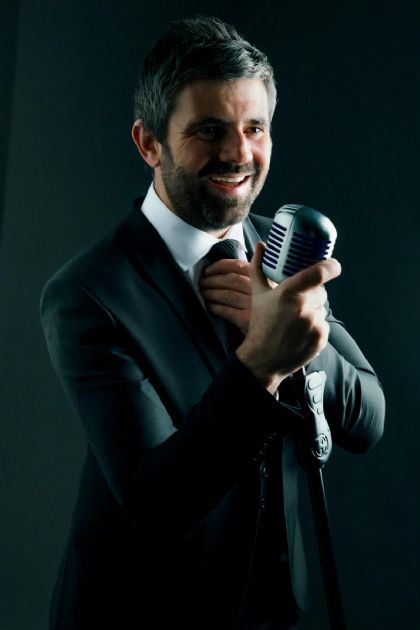 Paul Hand - Events, Functions, Weddings Singer/Musician