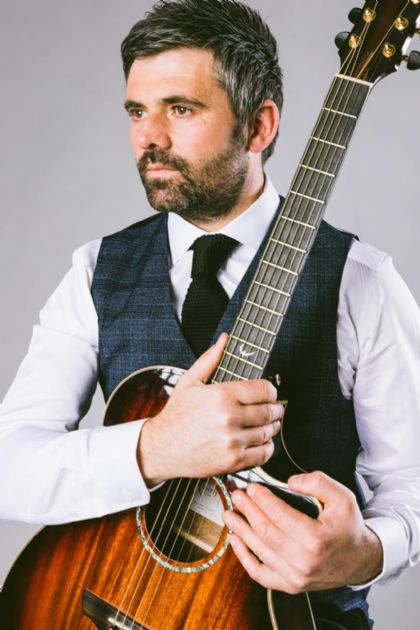 Paul Hand - Events, Functions, Weddings Singer/Musician