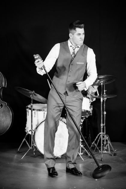 Philip L - Top Versatile Singer