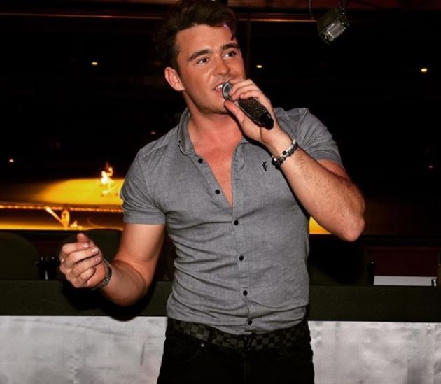 Scott W - Excellent Male Vocalist for Weddings & Events