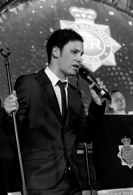 Sean P - Brilliant Swing and Jazz Male Vocalist