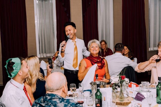 The Fantastic Singing Waiters - Surprise Waiter Show