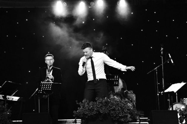 Thomas Crooner - Fantastic Modern Swing Singer