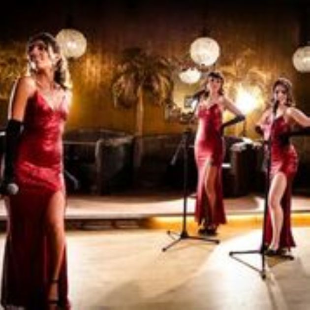 Uptown Motown Trio - Soul & Motown Vocal Harmony Trio