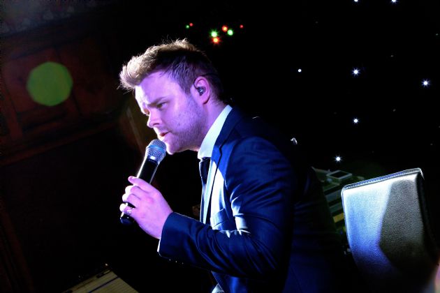 Simon Dee - Swing & Rat Pack Singer - Fantastic Singer