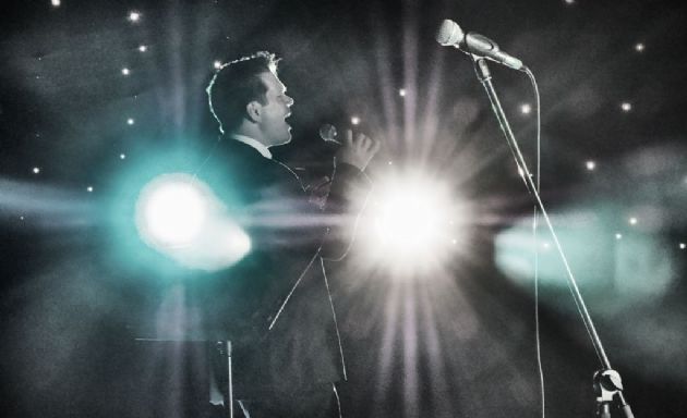 Chris G - Fantastic Male Singer - from Swing to Pop